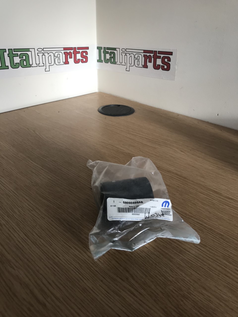 Coolant hose - 68090696AB - Jeep Compass - Italiparts