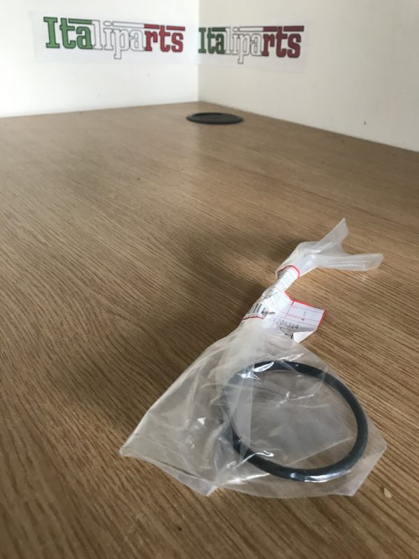 O ring for air intake resonator - 68020380AA - Jeep Grand Cherokee WK ...