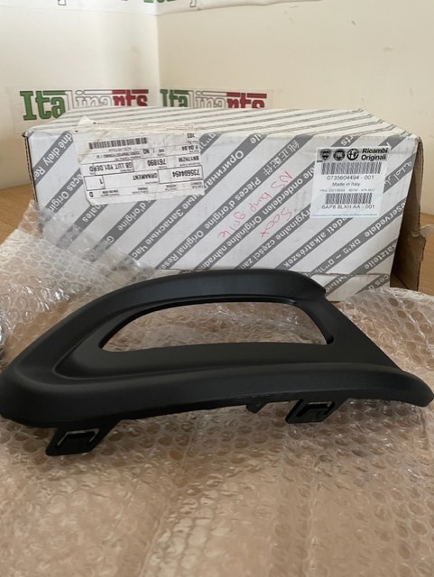 Front fog might surround left - 735604494 - Fiat 500X lounge - Italiparts