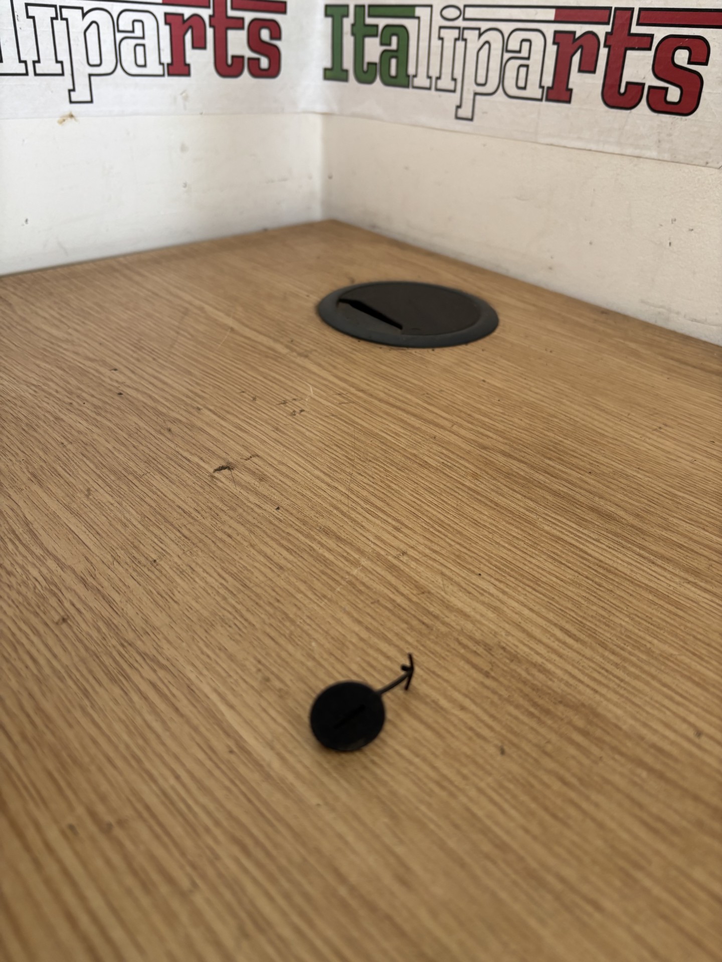 Scuttle panel screw cover - Alfa Romeo 156 **used part** - Italiparts